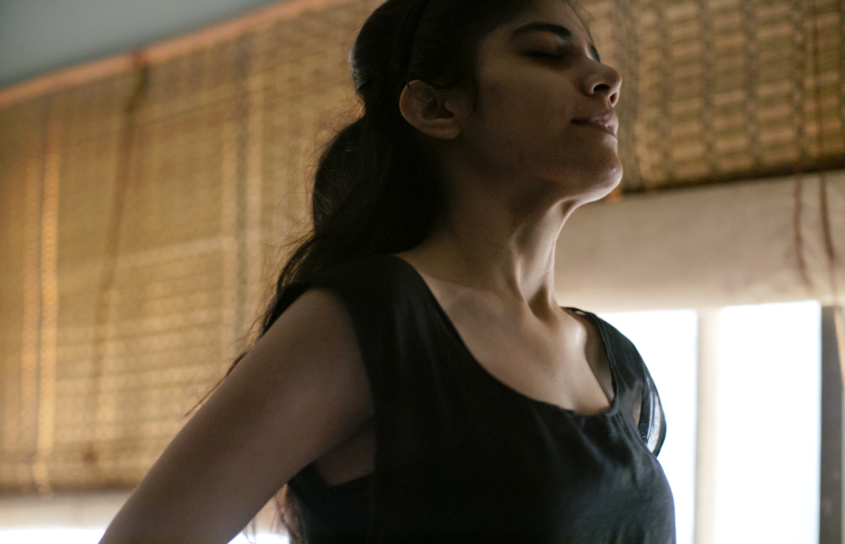 OSCAR SHORTS FILM REVIEW – Sandstorm – A schoolgirl going through ...